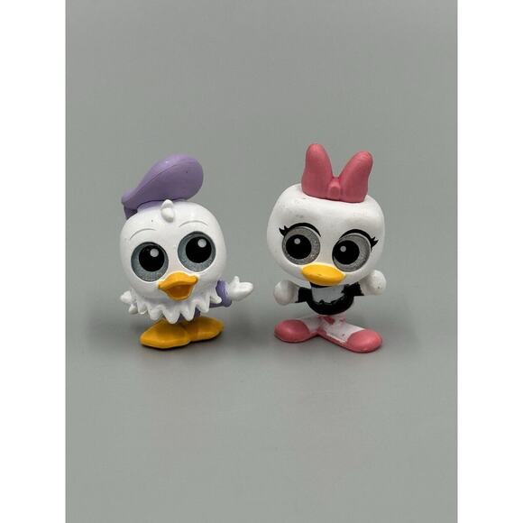 Disney | Toys | Disney Doorables Madame Upanova Donald Duck 5 Figures ...